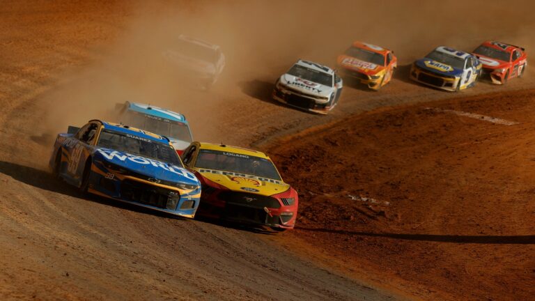 Food City Dirt Race Starting Lineup, Start Time, NASCAR Qualifying Notes